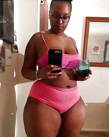 Ebony Thick Thighs And Juicy Legs 22 Pics Xhamster