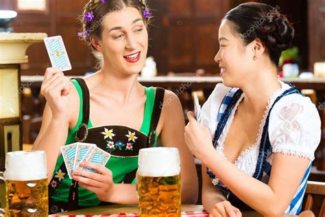 Drei Betrunkene Freunde Ficken Russische Sexfrau Und Trinken Bier Telegraph