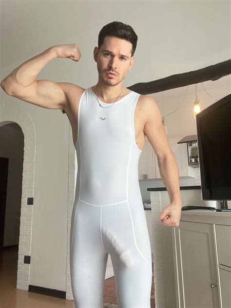 🔥🔥🔥🔥rawr Itsben Top 19 Onlyfans🔥🔥🔥🔥🔥 On Twitter Rt Hunkmarc17 Just Hit A Workout At The Gym