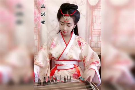 在这个世界上再也没有比去走一条别人已为你铺好的路更乏味的事了 路更 世界