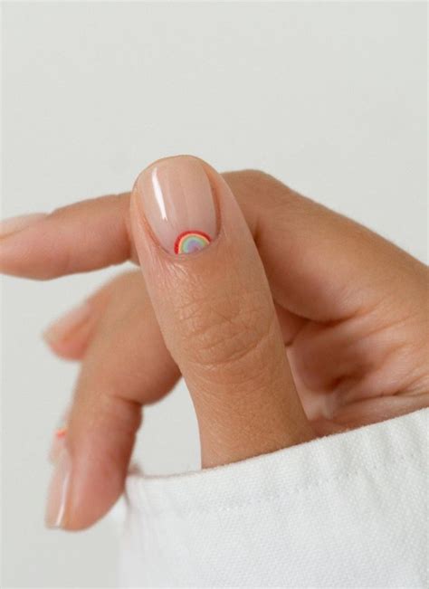 Here Are The 15 Best Minimalist Nail Trends To Copy In 2024 Short
