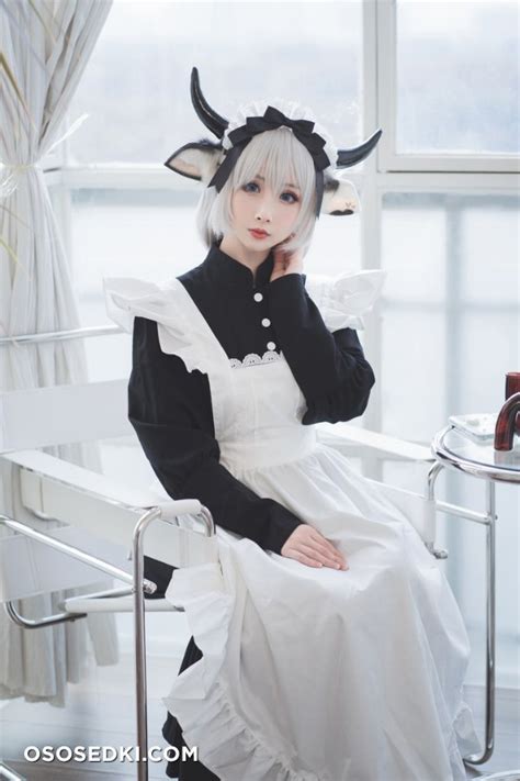 凉凉子牛奶女仆 Naked Cosplay Asian 19 Photos Onlyfans Patreon Fansly Cosplay Leaked Pics 4542