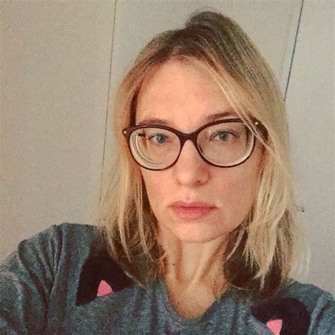 23735574 550128155322500 3615500596439678976 N Girls With Glasses Poland Album Leadership