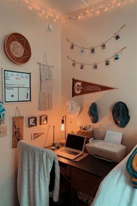 14 Seriously Impressive Girl Dorm Room Layout Ideas Artofit