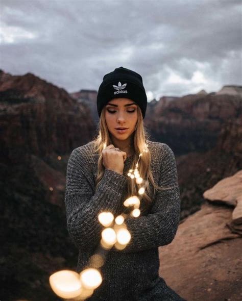 40 Brilliant Self Portrait Photography Ideas And Tips Self Portrait