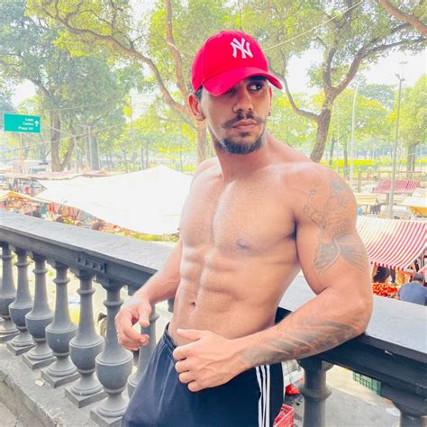 Ex Ator De Filmes Pornôs Abandona Indústria Adulta Para Perseguir Sonho No Bodybuilding Jornal