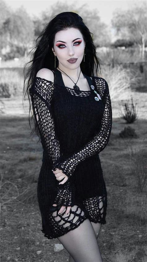 Pin by Kίττyτλɱεર 2 0 on Kίττyτλɱεરs Щίcκεɖ Ɠℴℎḯℭ Gothic fashion