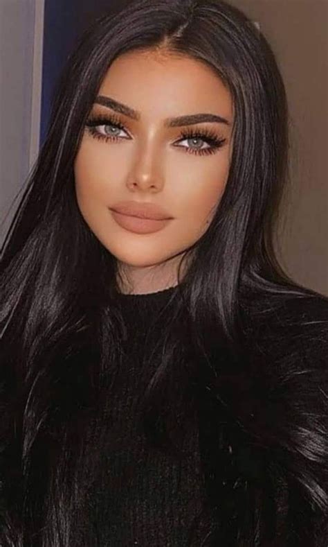Most Beautiful Faces Beautiful Lips Gorgeous Makeup Beautiful Girl Face Beautiful Women