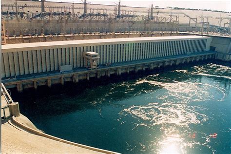 وزير الري السد العالي أعظم مشروع هندسي في القرن العشرين وعلامة بارزة وخالدة في تاريخ مصر