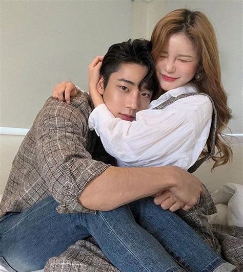 Pinterest Vnikavx Korean Couple Couples Asian Cute Couples