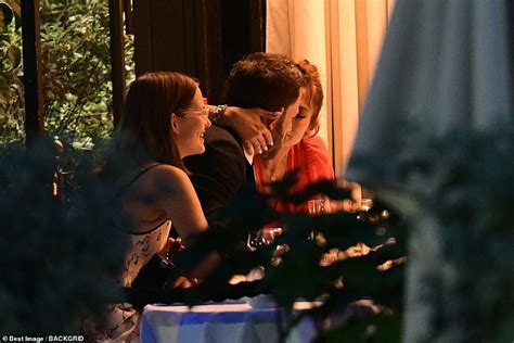 Newlyweds Jennifer Lopez And Affleck Cant Stop Kissing On Their Honeymoon In Paris Naija