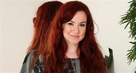 Pin On Glamour Models And Actress Biographies