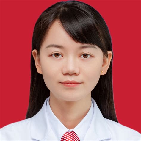 症状及患病时长：1 2年 就医及用药情况： 需要解答的问题：我大腿根部经常长血瘤，像痘痘一样，我挤没有浓，全是血，很疼，我每次挤掉，挤血出来，过几天就平下去了，因为太疼，我挤不干净，然后过一段