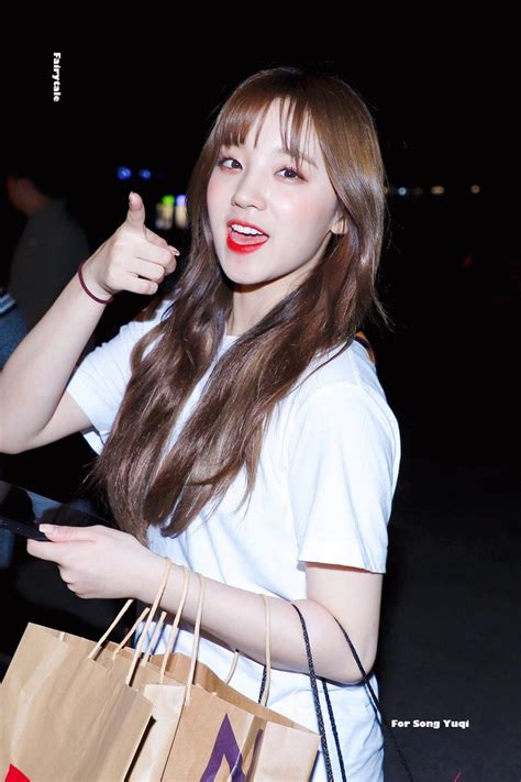 Pin by Bangtan World on Tiểu Kì song yuqi South korean girls Korean