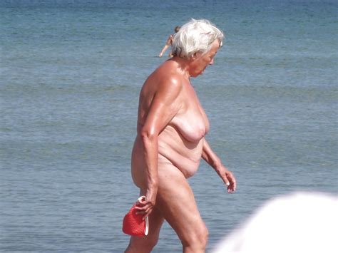 Nackt Omas Am Strand Porno Bilder Sex Fotos Xxx Bilder 1221243 Pictoa