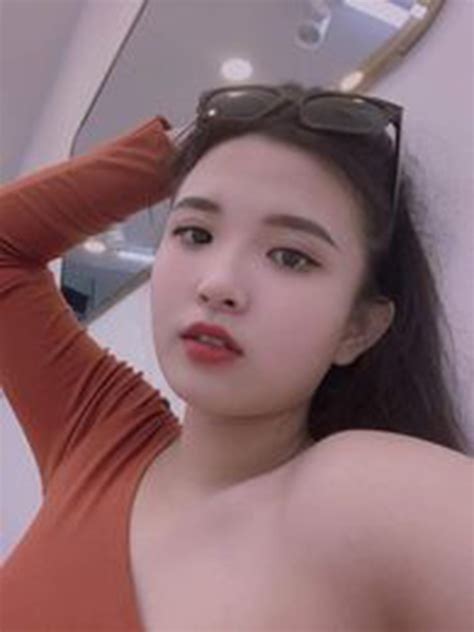 Tổng hợp gái xinh facebook khoe ngực căng tròn mọng nước phần 5 Ảnh