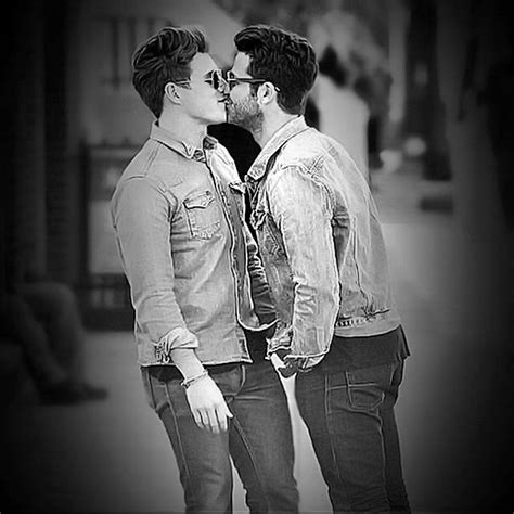 Gaytwogether Love Is Never Wrong Picturing Guys Twogether