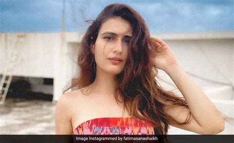 Fatima Sana Shaikh Stans Shah Rukh Khan Aamir S Films But Highest