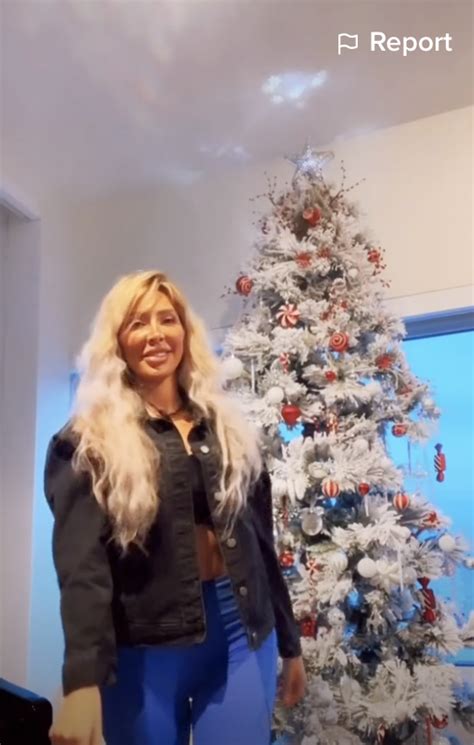 Teen Mom Fans Shocked As Farrah Abraham Shows Off Her Butt And Decorates Christmas Tree With