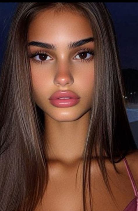 Pin On Vibe Brunette Makeup Light Makeup Looks Date Night Makeup