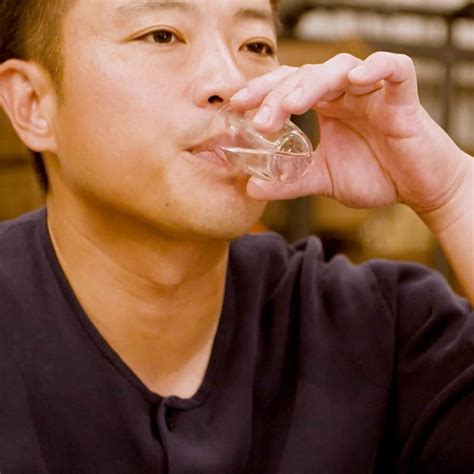 栗原心平さんのインスタグラム写真 栗原心平Instagram 栗原心平が日本酒を飲むときに愛用しているうすはりグラスのおちょこの販売