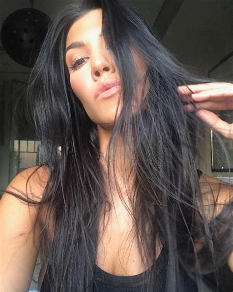 Kourtney Kardashian Sexy 23 New Photos The Fappening