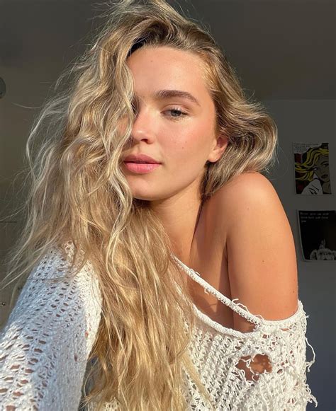 Odaya Alma Canne Irtr Rbeautifulfemales