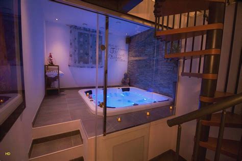 New Hotel Lyon Jacuzzi Privatif Chambre Spa Privatif Jacuzzi Interieur Jacuzzi