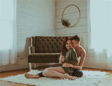 29 Couples Boudoir Photos That Are Almost Too Hot To Handle Huffpost Uk Weddings
