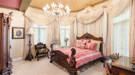 This 25m Florida Mansion Has 100 Feet Of Private Beachfront Robb Report