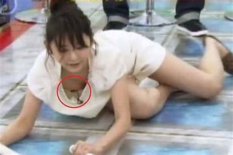 ポロリ乳首投稿画像512枚