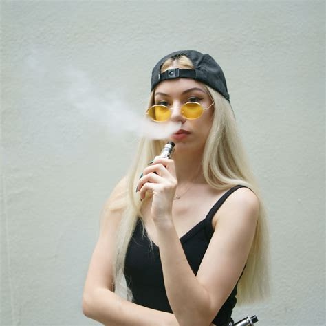 Vape Ecig Girl Bape Girl Vape Girl Vape