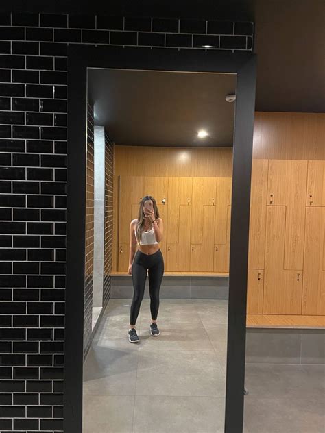 Gymoutfits Gym Fitness Gym Mirrors Selfie Scenes Body Selfies