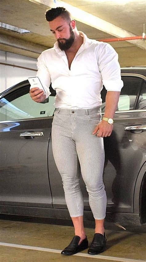 Pin By 1 614 902 7374 On Pictures In 2021 Men In Tight Pants Well Dressed Men Dapper Mens