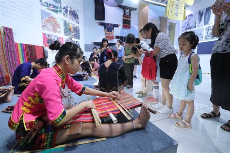 我国所有联合国非遗项目首次集中展示 生动诠释非遗保护的中国实践