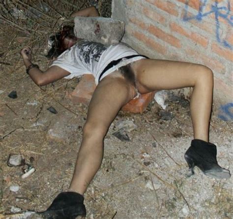 Killer Nude Victim