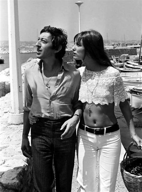 Braless Looks Of The 70 S