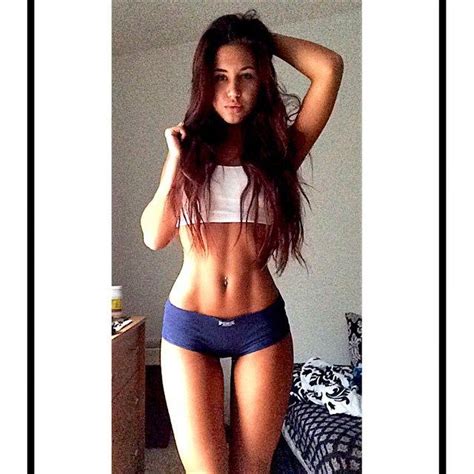 That Midriff Tho 24 Pics