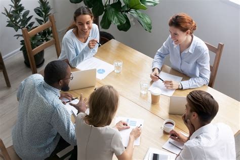 Effective Communication In The Workplace How And Why Spiceworks