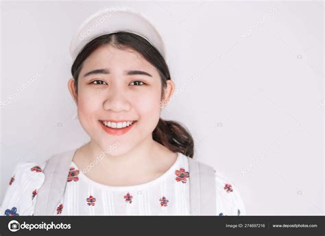 Mignon Asiatique Gros Adolescent Fille Jeune Sourire Avec Des Dents