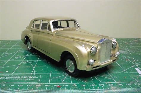 1962 Rolls Royce Silver Cloud II By Minicraft Models WIP Page 4