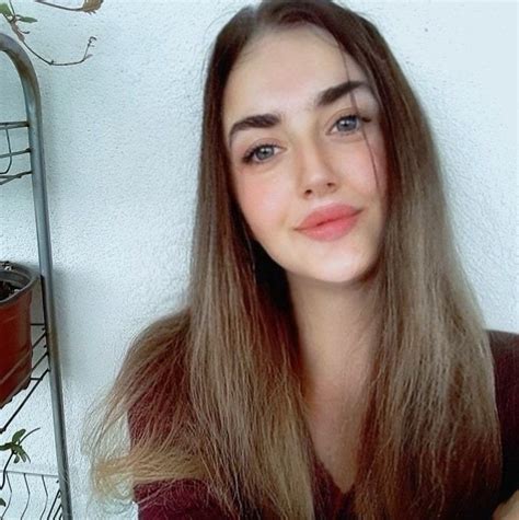 Turkish Girl With Thick Blow Job Lips 2 Scrolller
