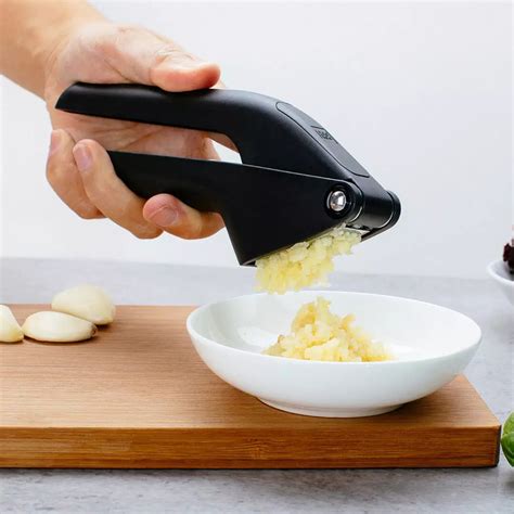 Huohou Garlic Presser Manual Garlic Crusher Kitchen Garlic Press