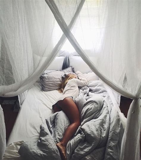 Emily Hutchinson On Instagram All Day Long ” Girls In Bed Boudoir Shoot Ideas Boudoir