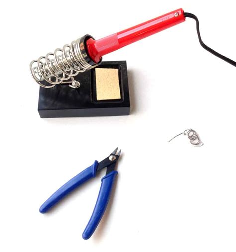 How To Solder A Simple Guide For Beginners And Hobbyists