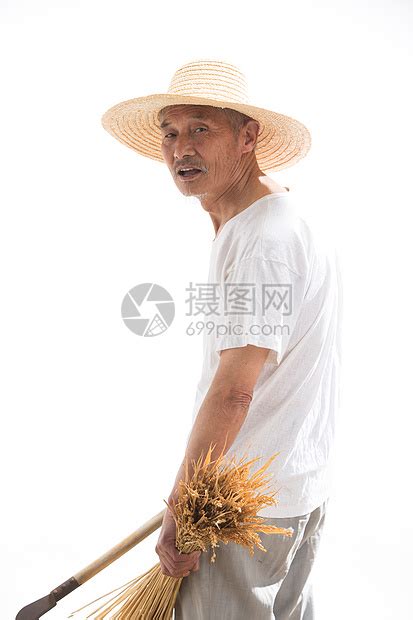 老农民割麦子高清图片下载 正版图片501943654 摄图网