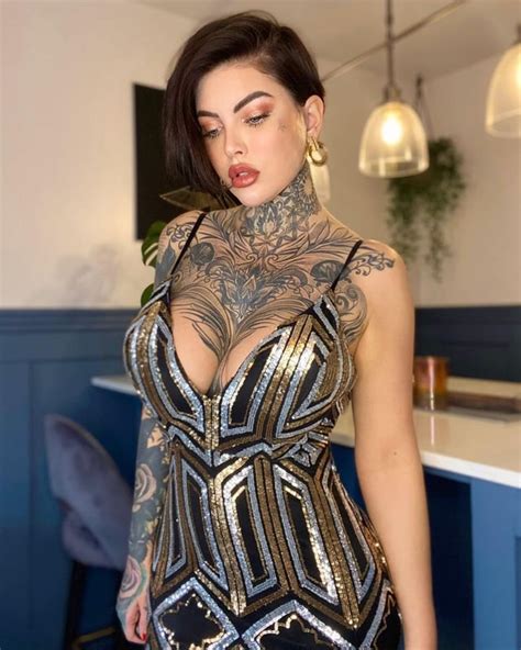 Dona Wildcard Aceptando Los Tatuajes Y Redefiniendo Los Estándares De Belleza En El Mundo De