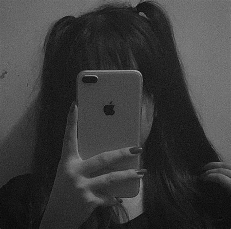 Pin By Aisha On Girls Mirror Selfie Girl Instagram Profile Picture