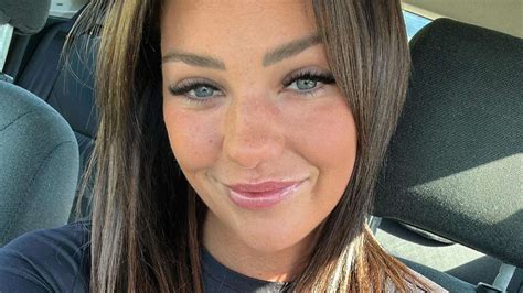 Onlyfans Model Catches Subscriber Stepdad Spending 2000 On Custom Videos Dexerto