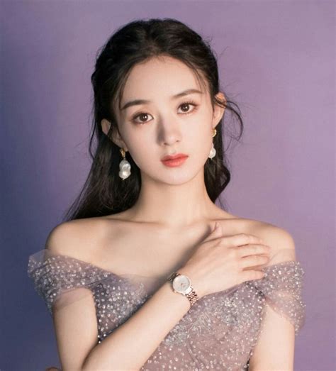 赵丽颖扎发发型大盘点 款款甜美可爱超简单 明星发型 美发站